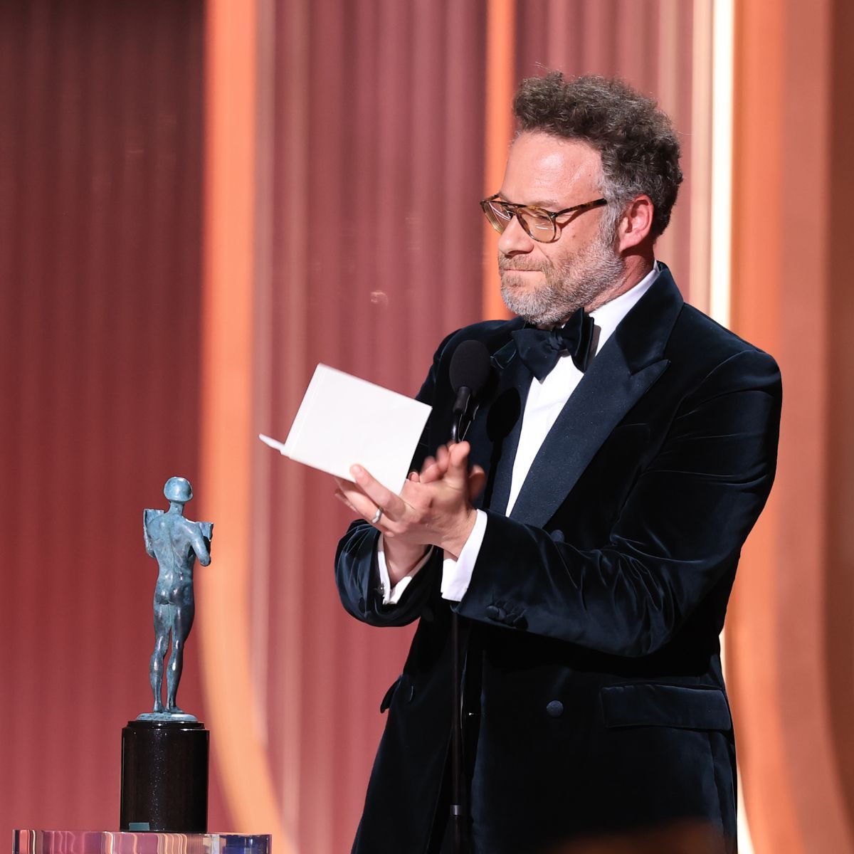 Seth Rogen’s emotional SAG Awards tribute to Catherine O’Hara is going ...