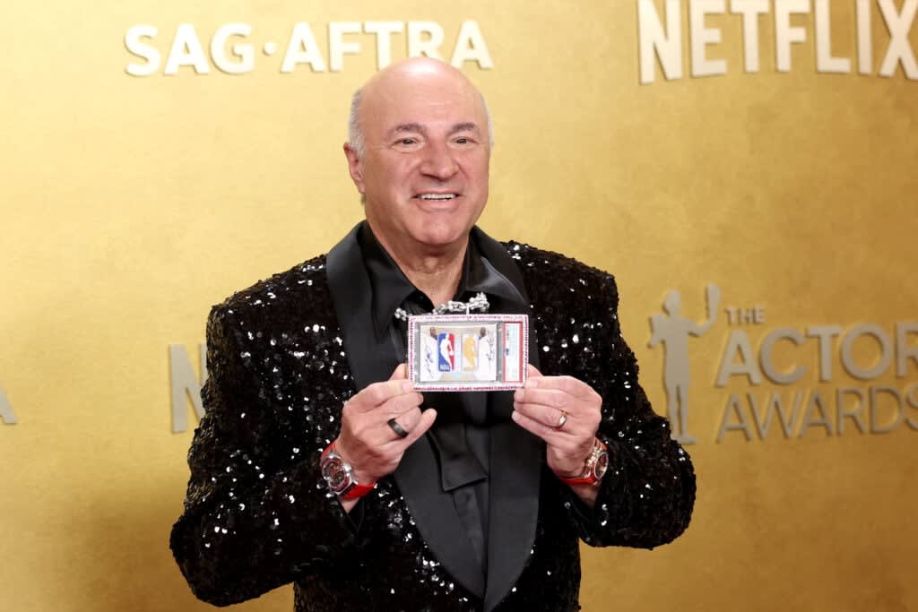 Kevin O’Leary wears $20 million Kobe Bryant and Michael Jordan card ...