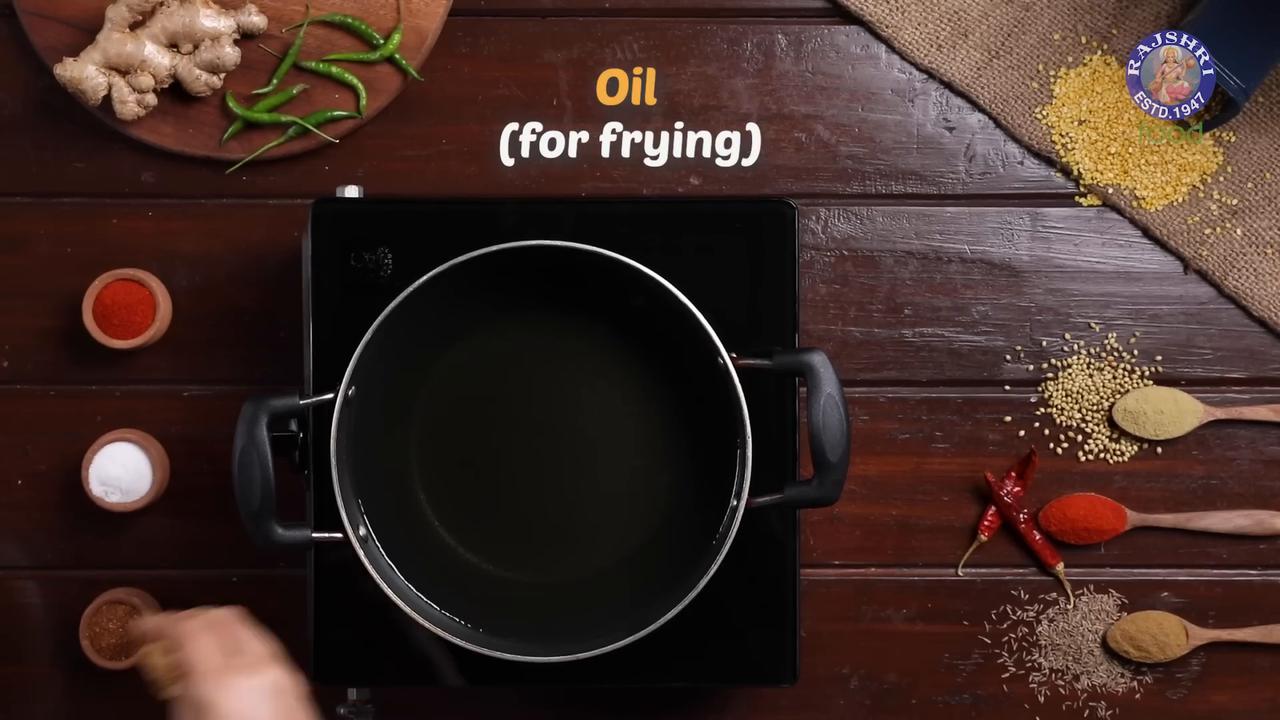 Crispy moong dal pakoda recipe
