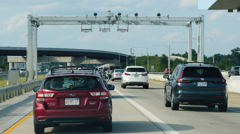 New license plate design has toll cameras malfunctioning across this state