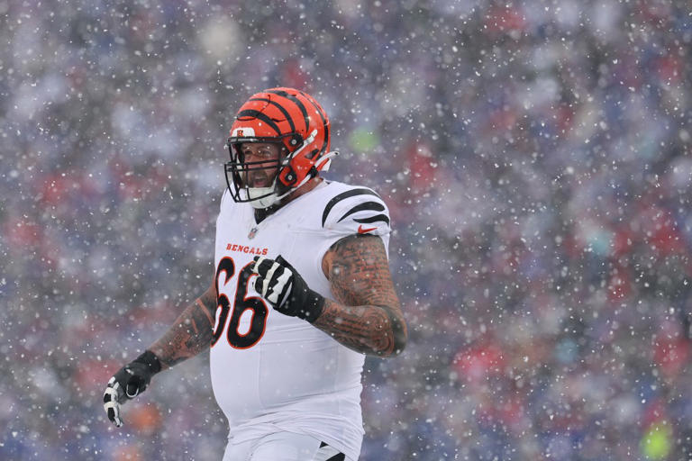 Dalton Risner’s wife breaks Bengals signing news: 'Feeling like Adam ...