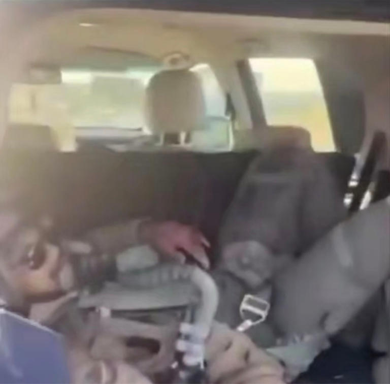 Astonishing moment US pilot touches down in Kuwait desert unscathed ...