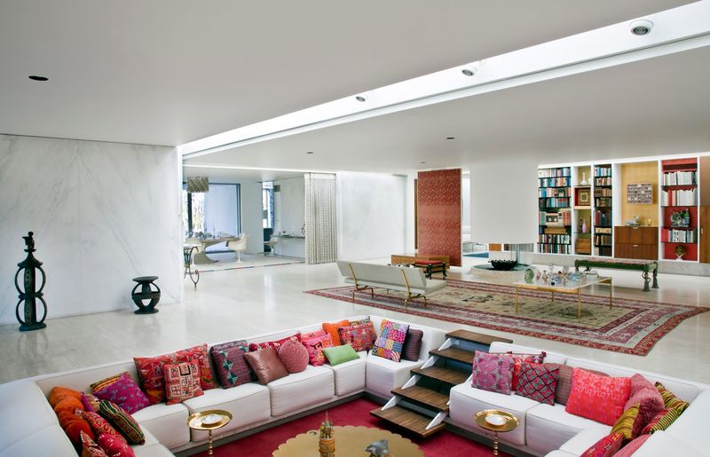 This Indiana estate is a pristine 1960s time capsule with a modernist ...