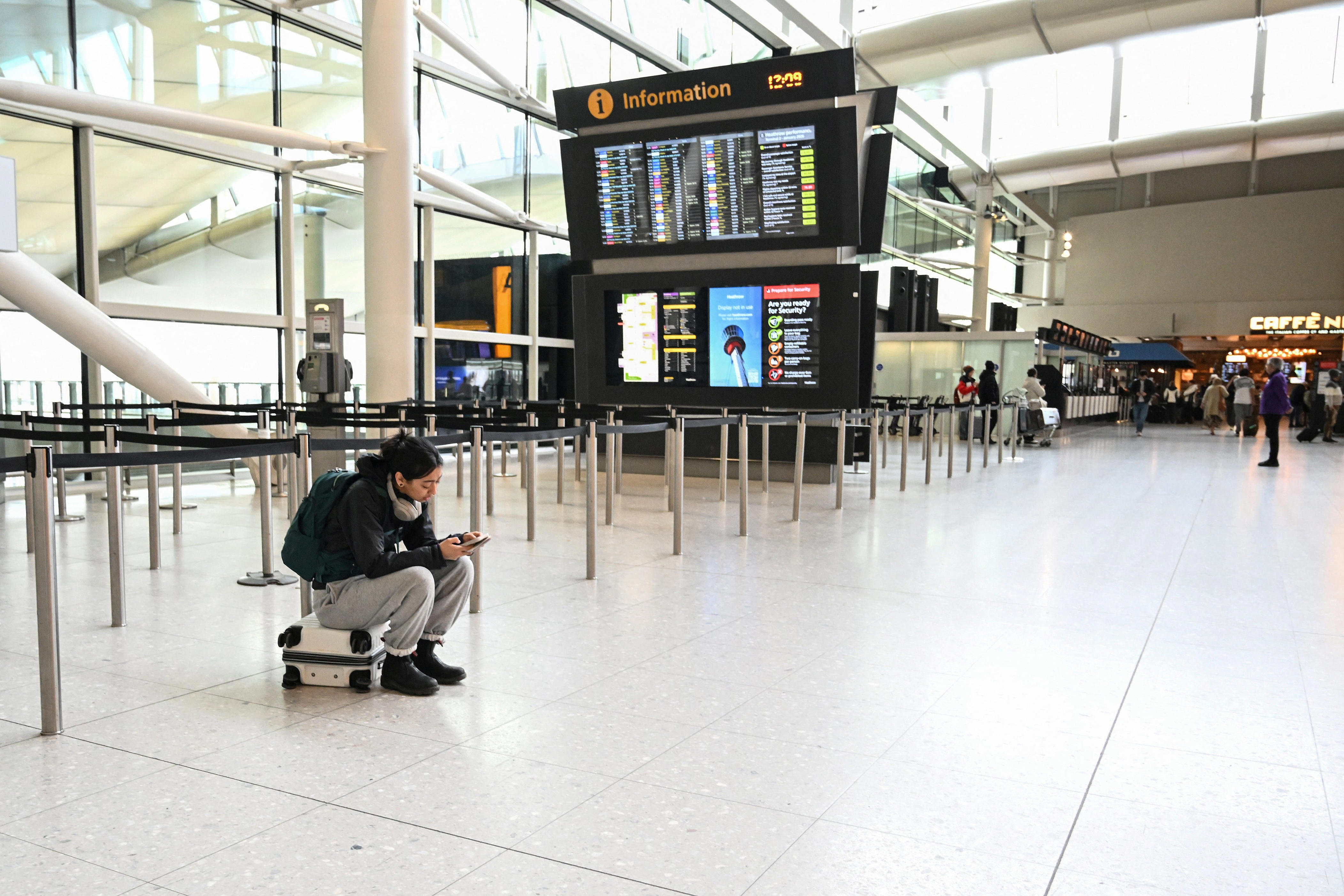 Why some travelers are waiting hours to enter Europe