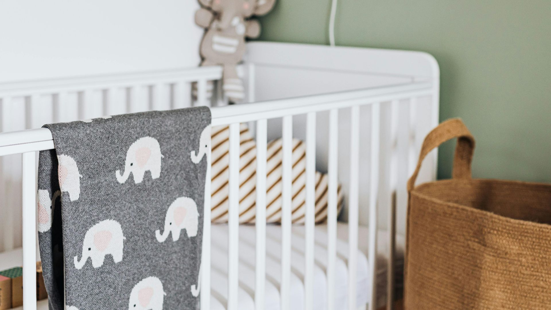 10 unluckiest baby names you don't want your child to have & 10 lucky ones