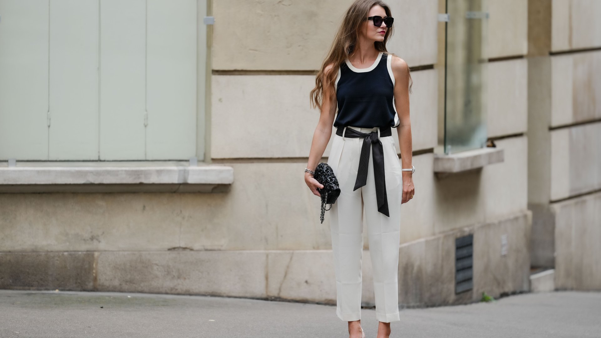 These 18 pull-on pants have shockingly good tummy control