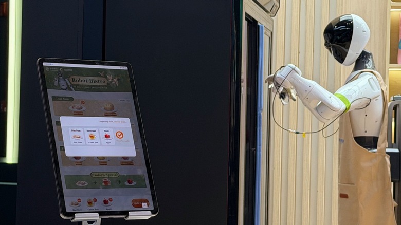 China Mobile showed off a robot-only restaurant at MWC 2026 - here's ...