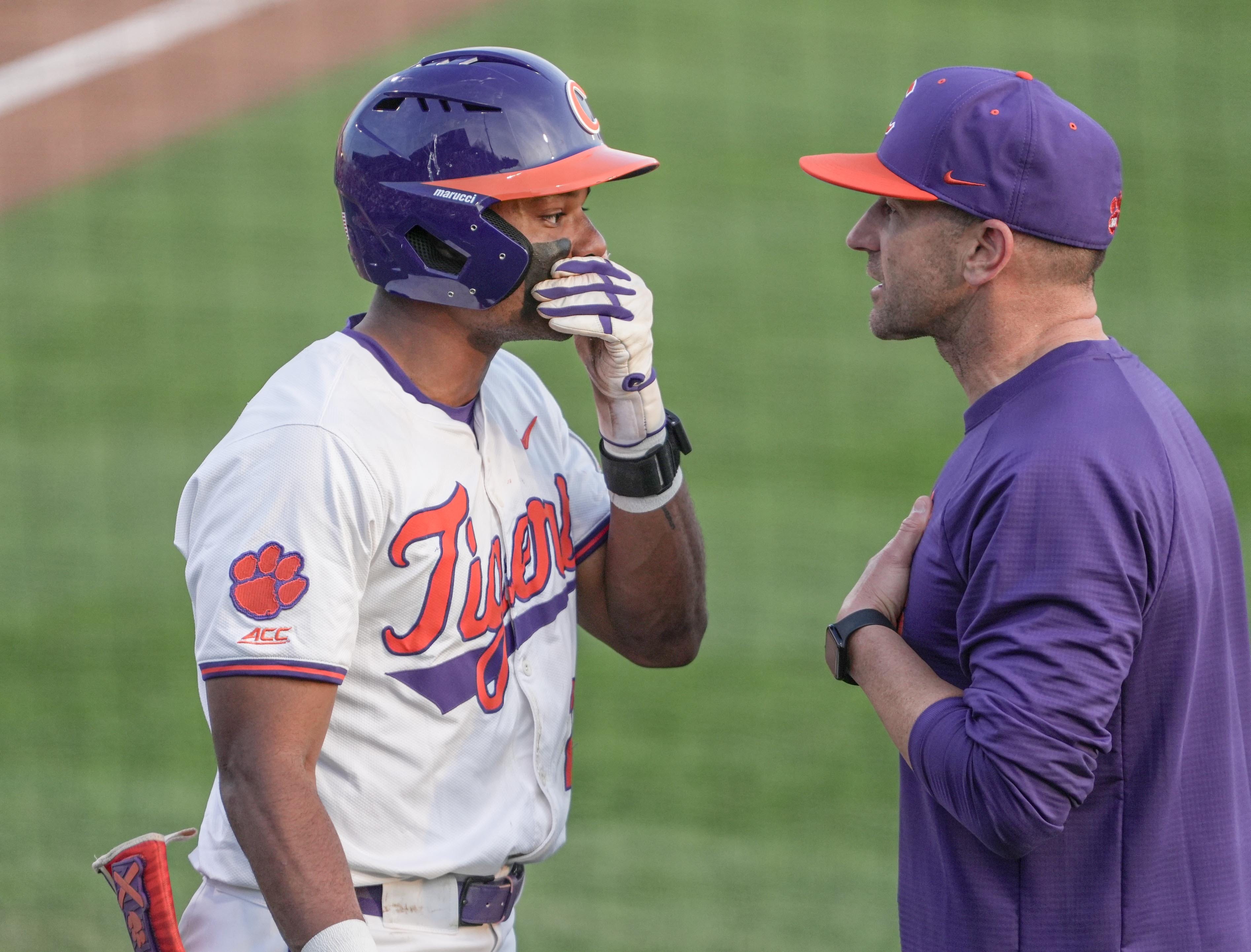 Clemson baseball continues to move up rankings after hit season start