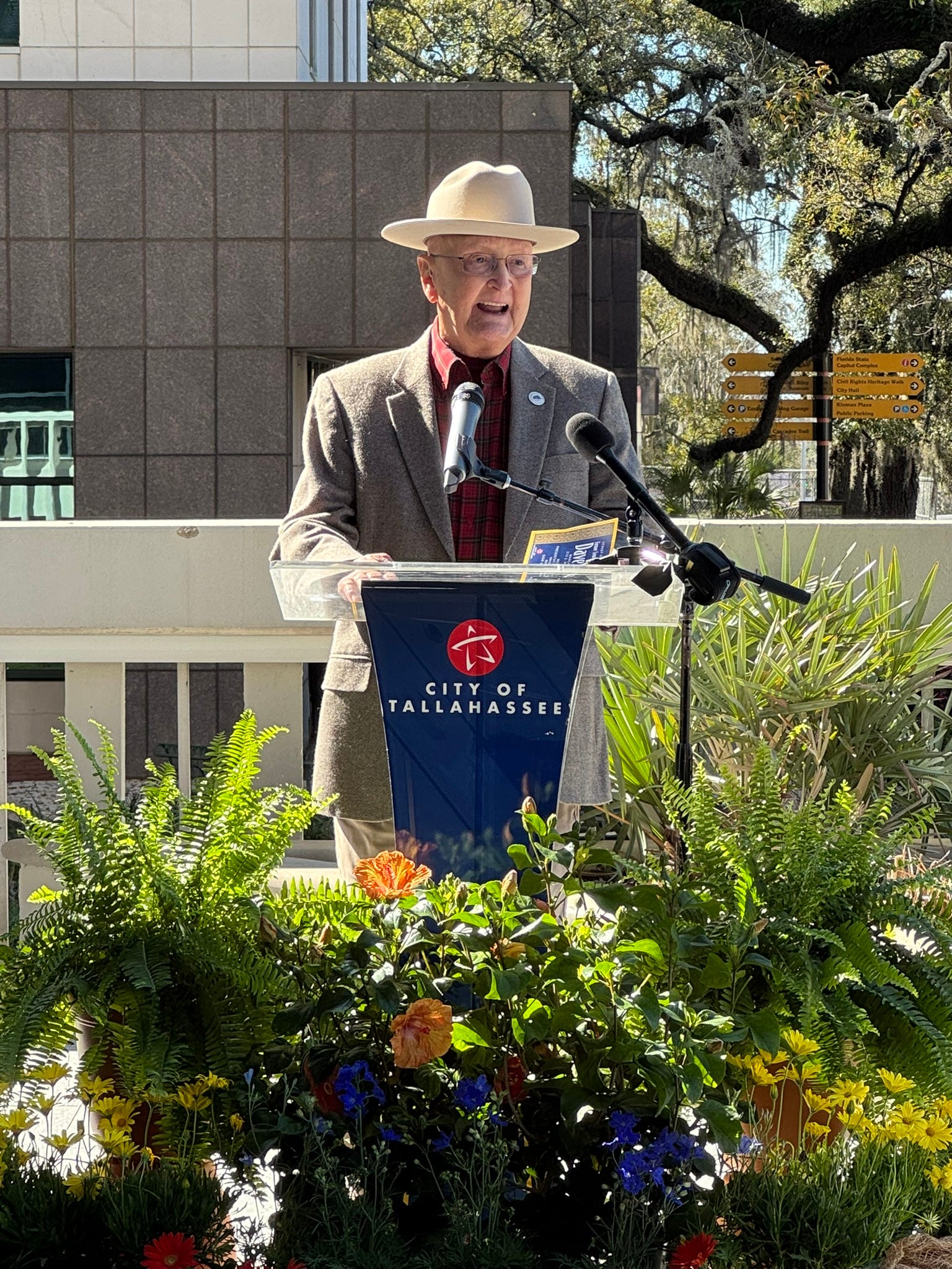 Dave Lang, Leon County's trailblazing former courts clerk, dies
