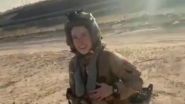 Astonishing moment US pilot touches down in Kuwait desert unscathed ...