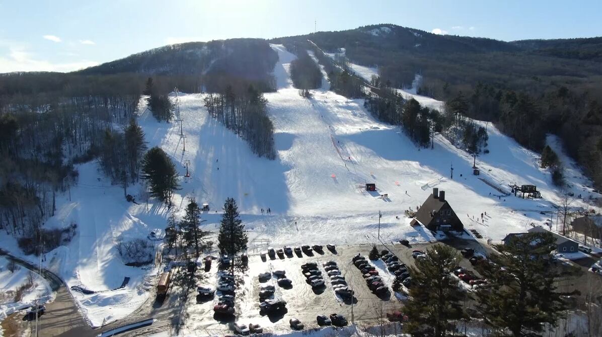 Camden Snow Bowl: Ocean views, fresh powder, and a mission to serve