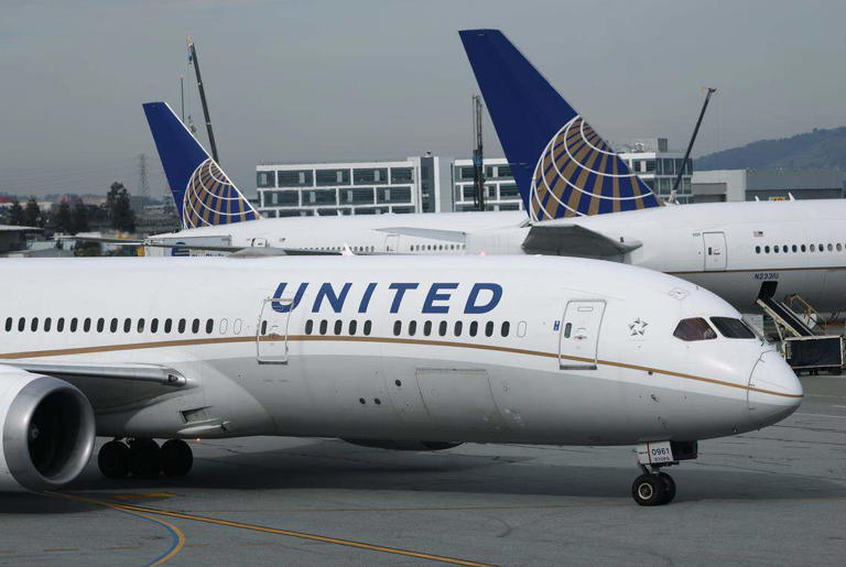 Does it cost more to fly after Spirit Airlines shut down? ‘Upward pressure'