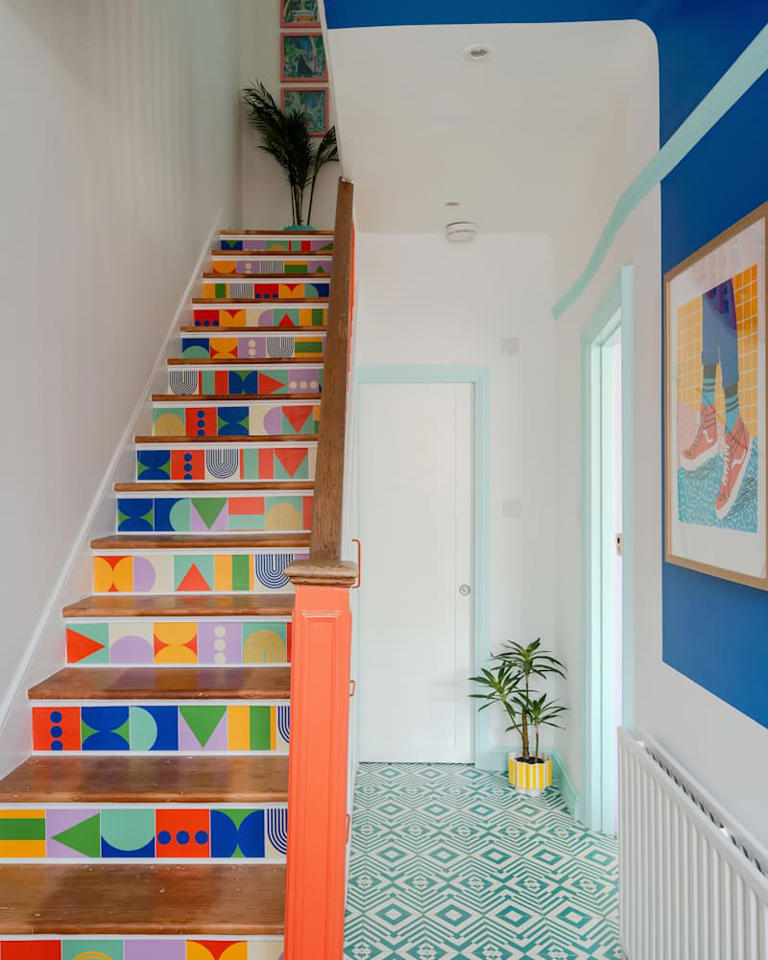 An interior designer has the easiest DIY to refresh your staircase