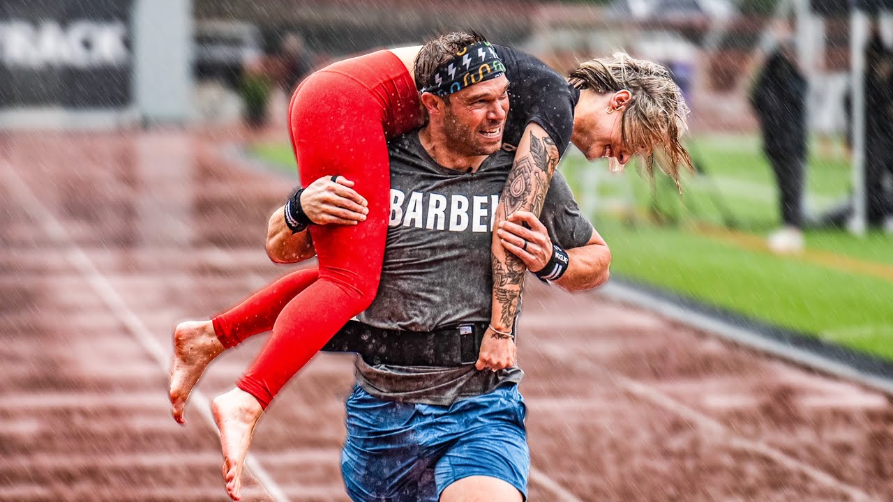 Man breaks a world record while carrying his wife