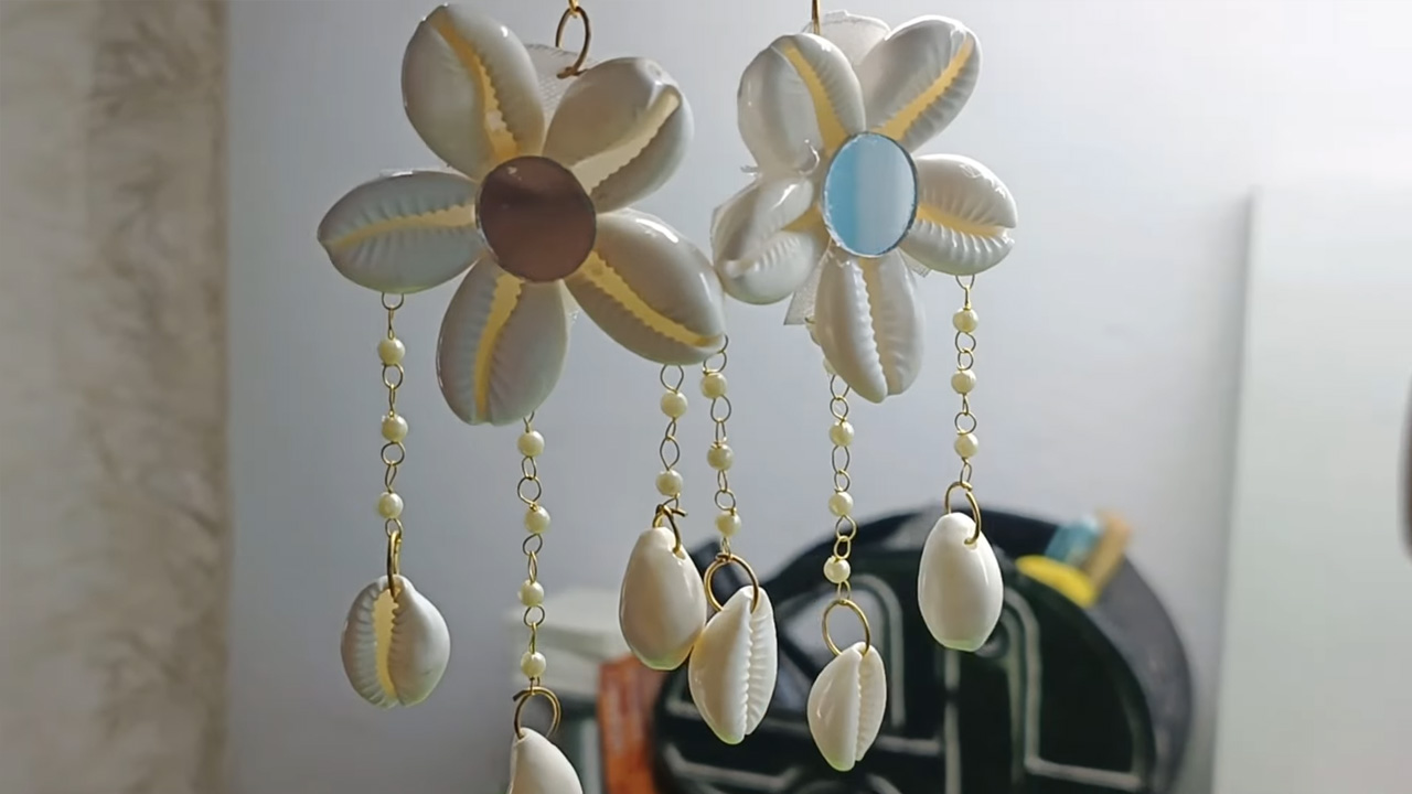 How to create decorative kauri wood crafts