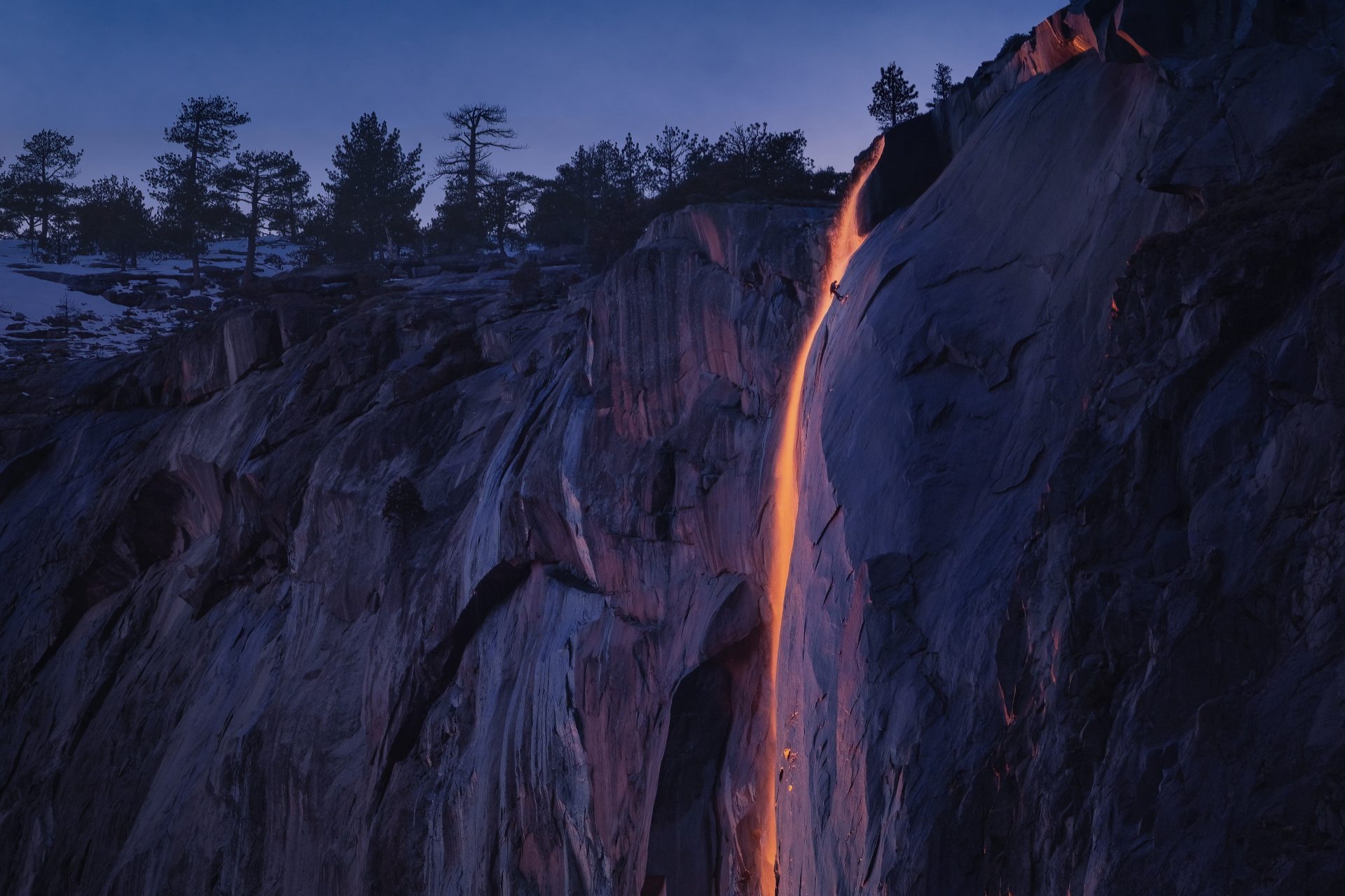 Yosemite and its most breathtaking natural spectacle: 'Firefall'