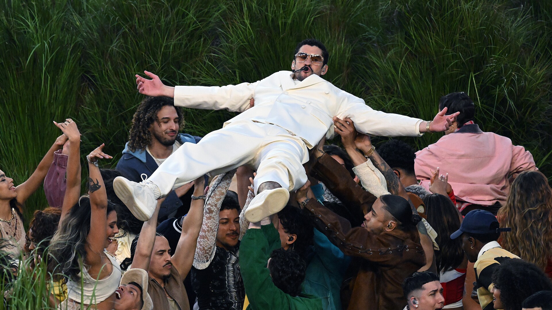 Roc Nation: Bad Bunny Super Bowl halftime had 4.157 billion views in 24 ...