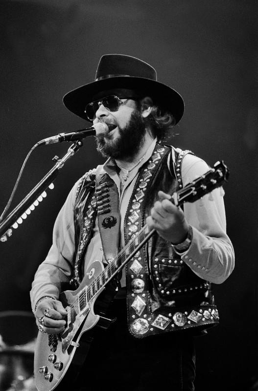 '80s country music icon announces exciting news ahead of 2026 tour
