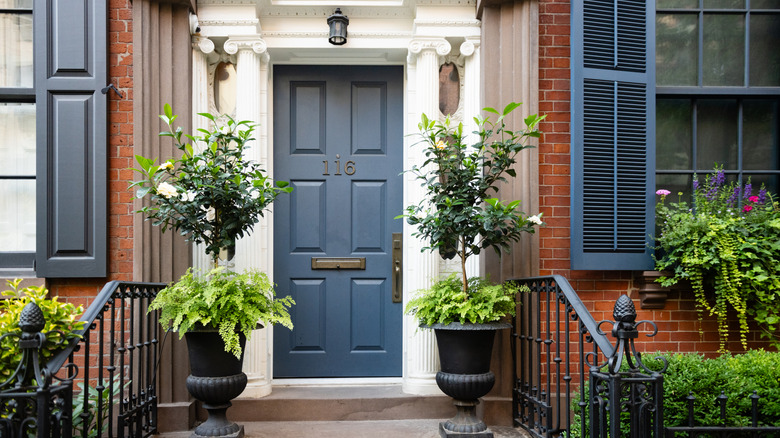 The bold front door hardware trend that'll be everywhere in 2026