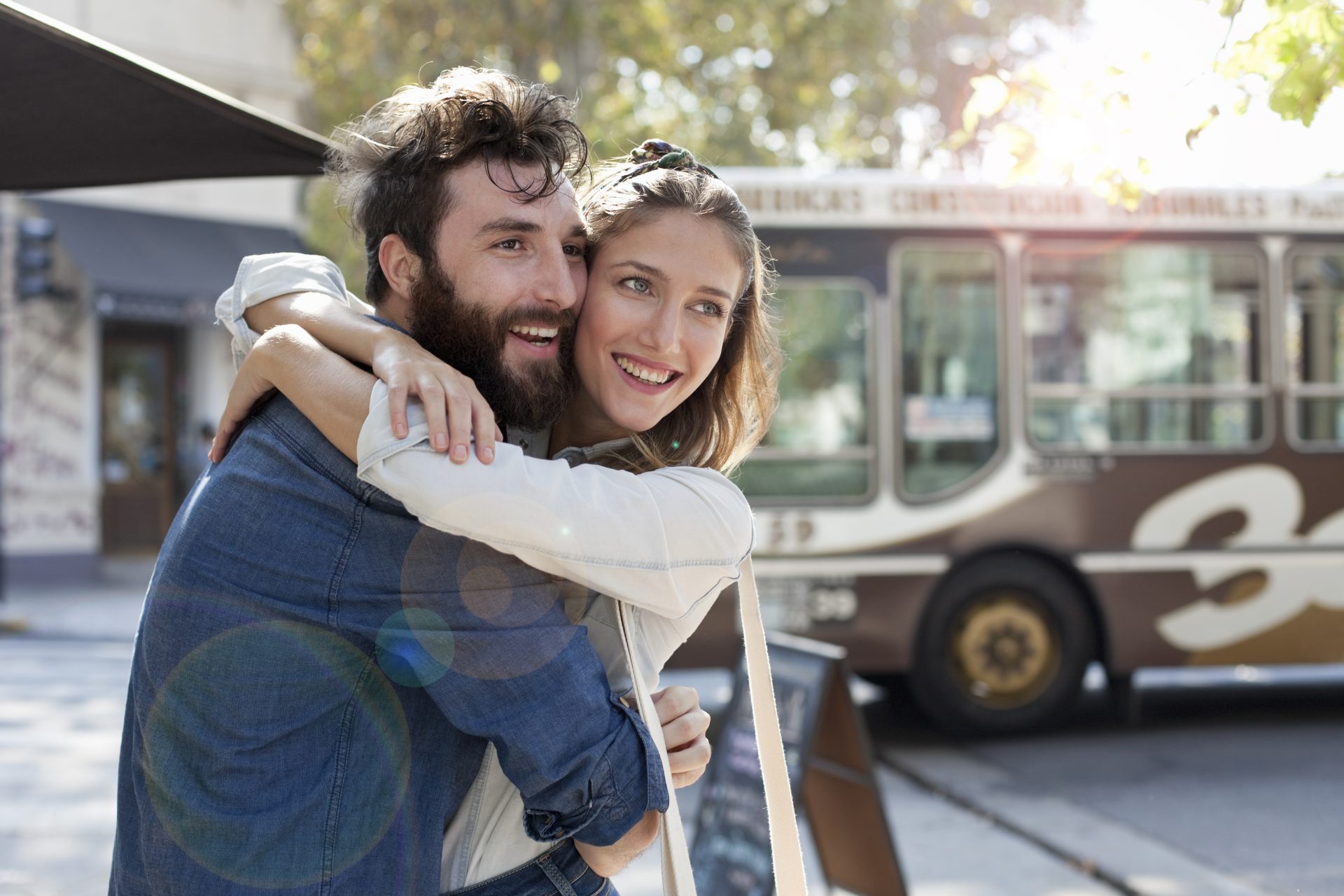 Benching: the new relationship trend that hurts more than ghosting