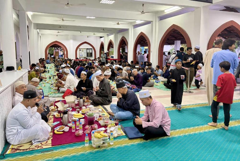 'Isolated incidents only': At-Taqwa TTDI Mosque says committee not ...