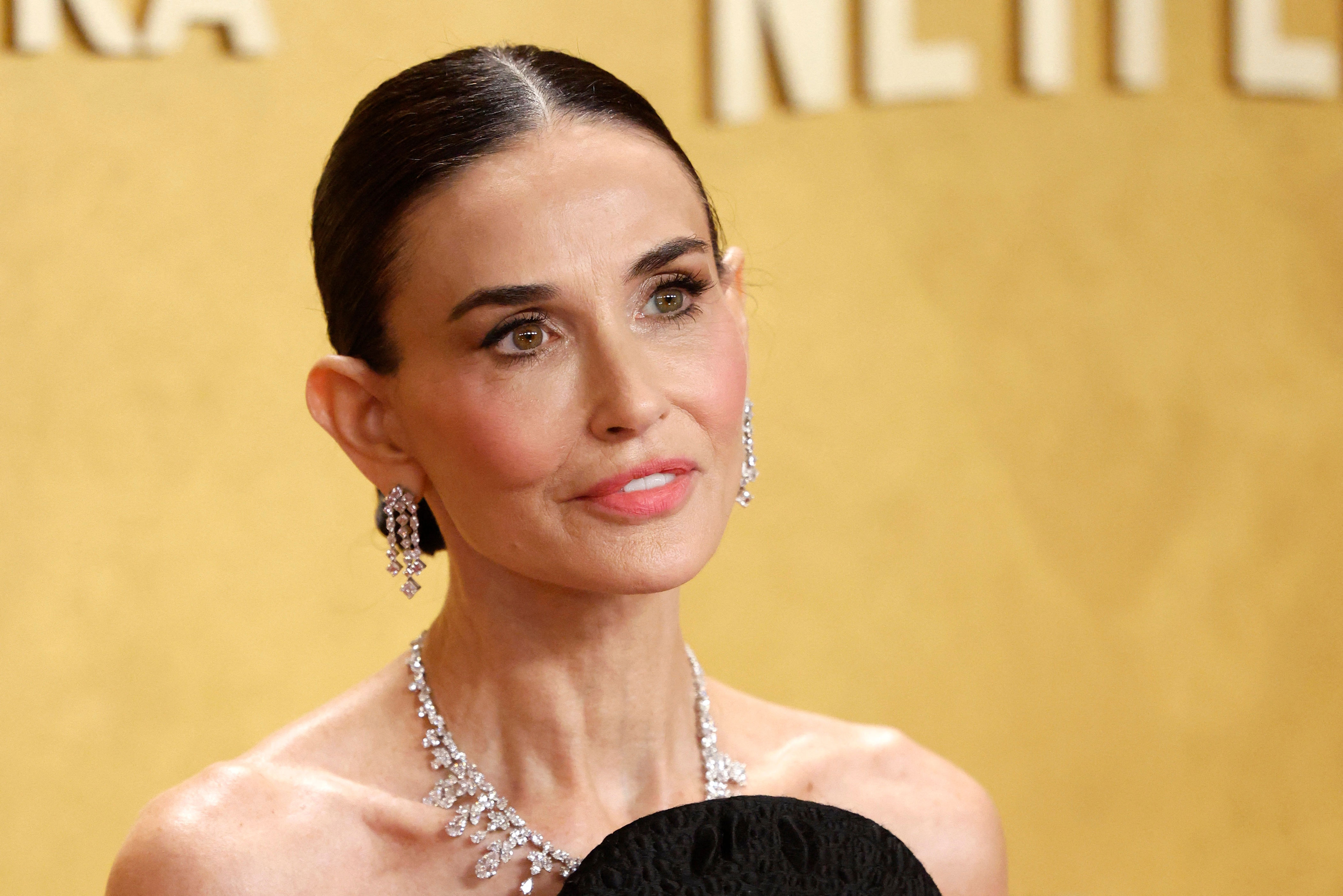 Demi Moore’s Actor Awards pic sparks concern, fans compare it to her ...