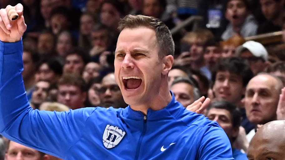 Duke sends early message to UNC with convincing win
