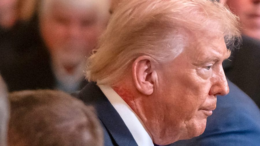 Red spot on Trump’s neck caused by skin cream, White House says