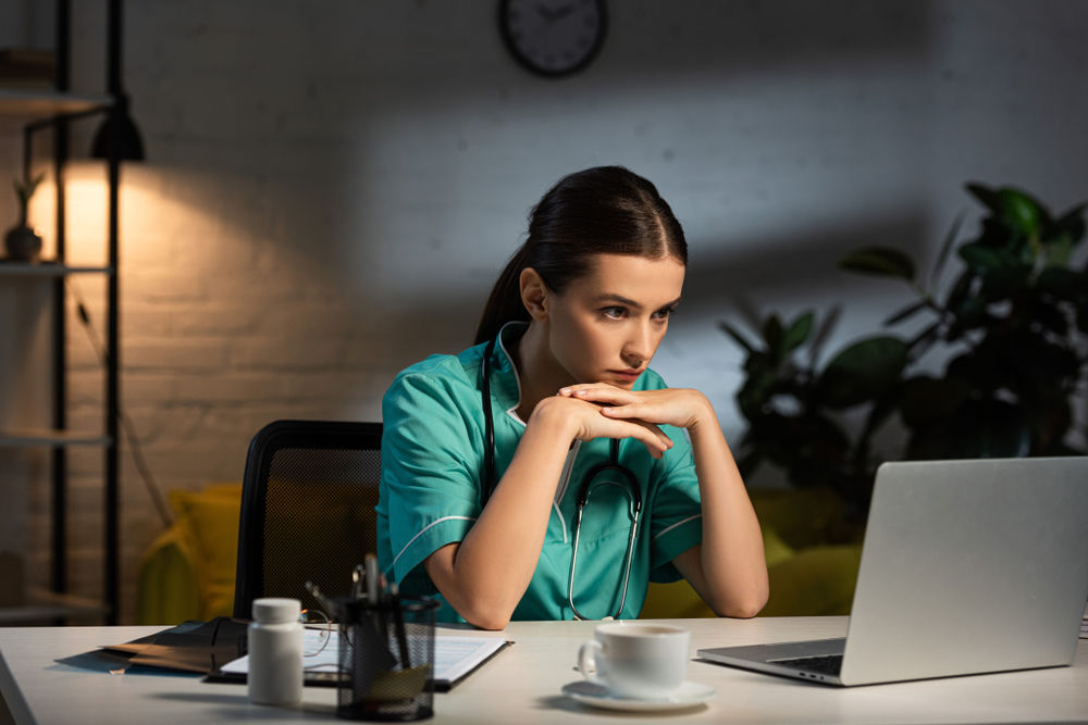 Night shift jobs that pay $80,000+ per year (and are still hiring in 2026)