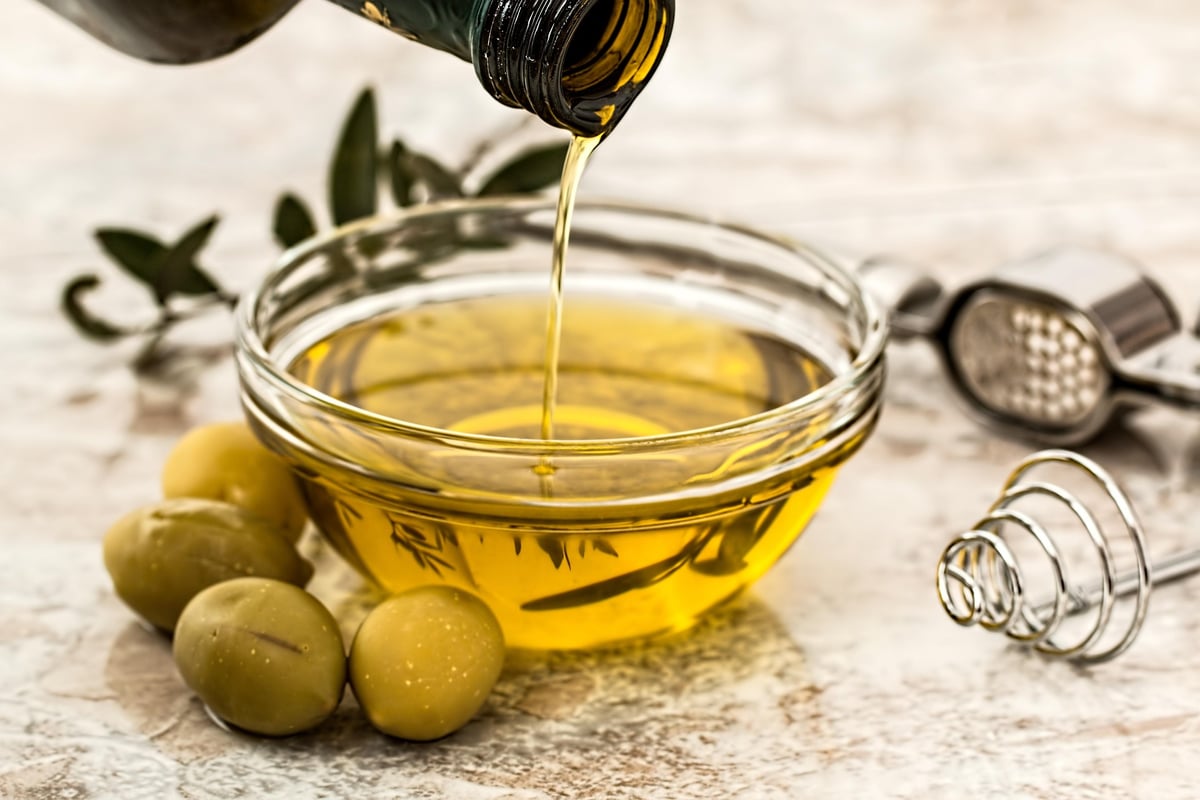 Olive oil and lemon: What are the health benefits of the viral shot?