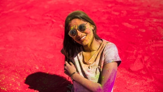 Holi 2026 eye safety hack: Do sunglasses really protect your eyes from ...