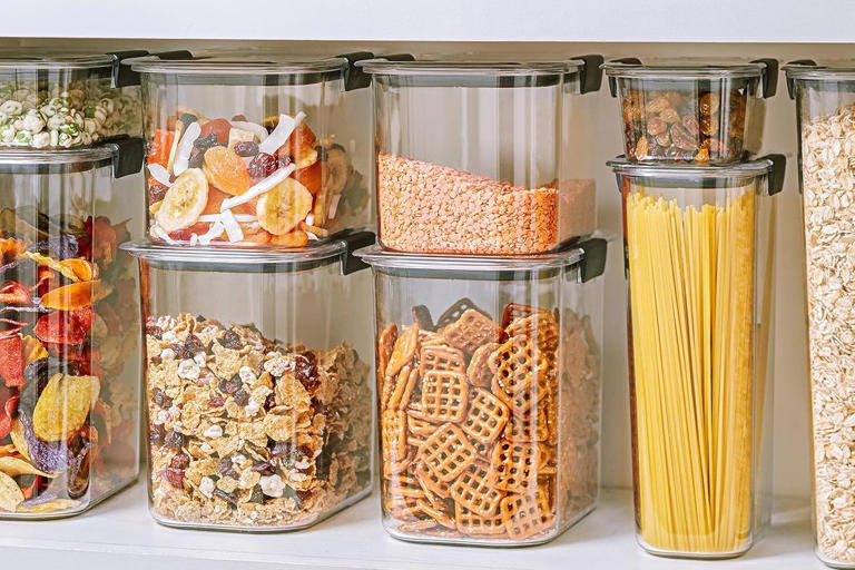 I’m stocking up on these food storage containers from Pyrex, Rubbermaid ...