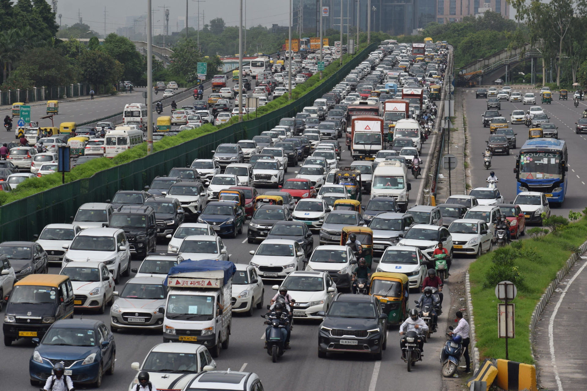 The 30 cities with the most traffic congestion, ranked