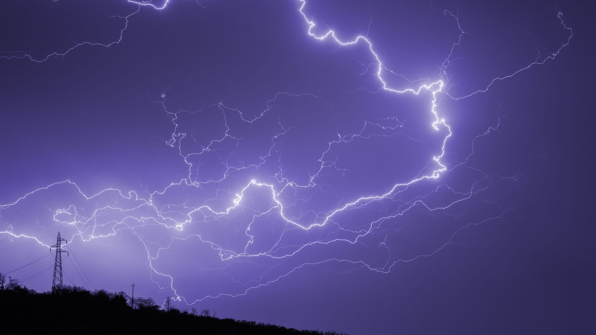 Llega una triple diluvio histórico con más de 72 horas de tormentas ...