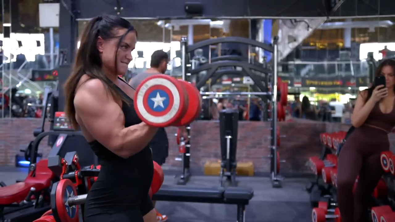 She was just training arms - now she’s out-curling men