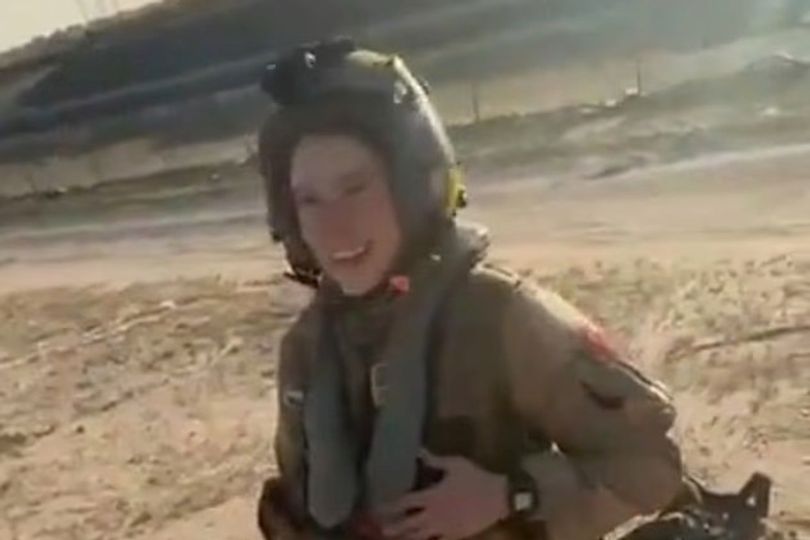 Moment female US fighter pilot is thanked after ejecting from shot down ...