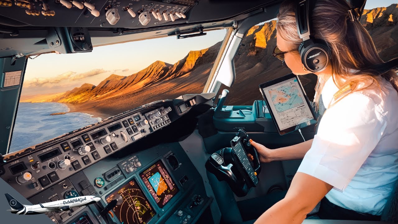 Landing Canaries Fuerteventura airport