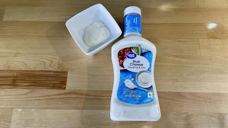 I tried and ranked 9 blue cheese dressing brands