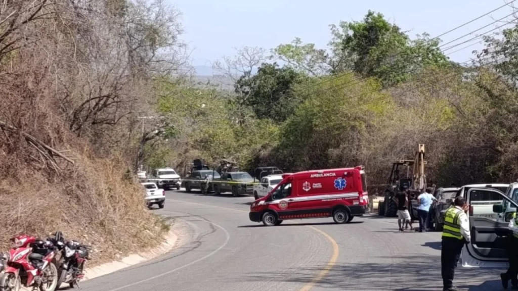 Reportan explosión durante demolición de un puente en Puerto Vallarta