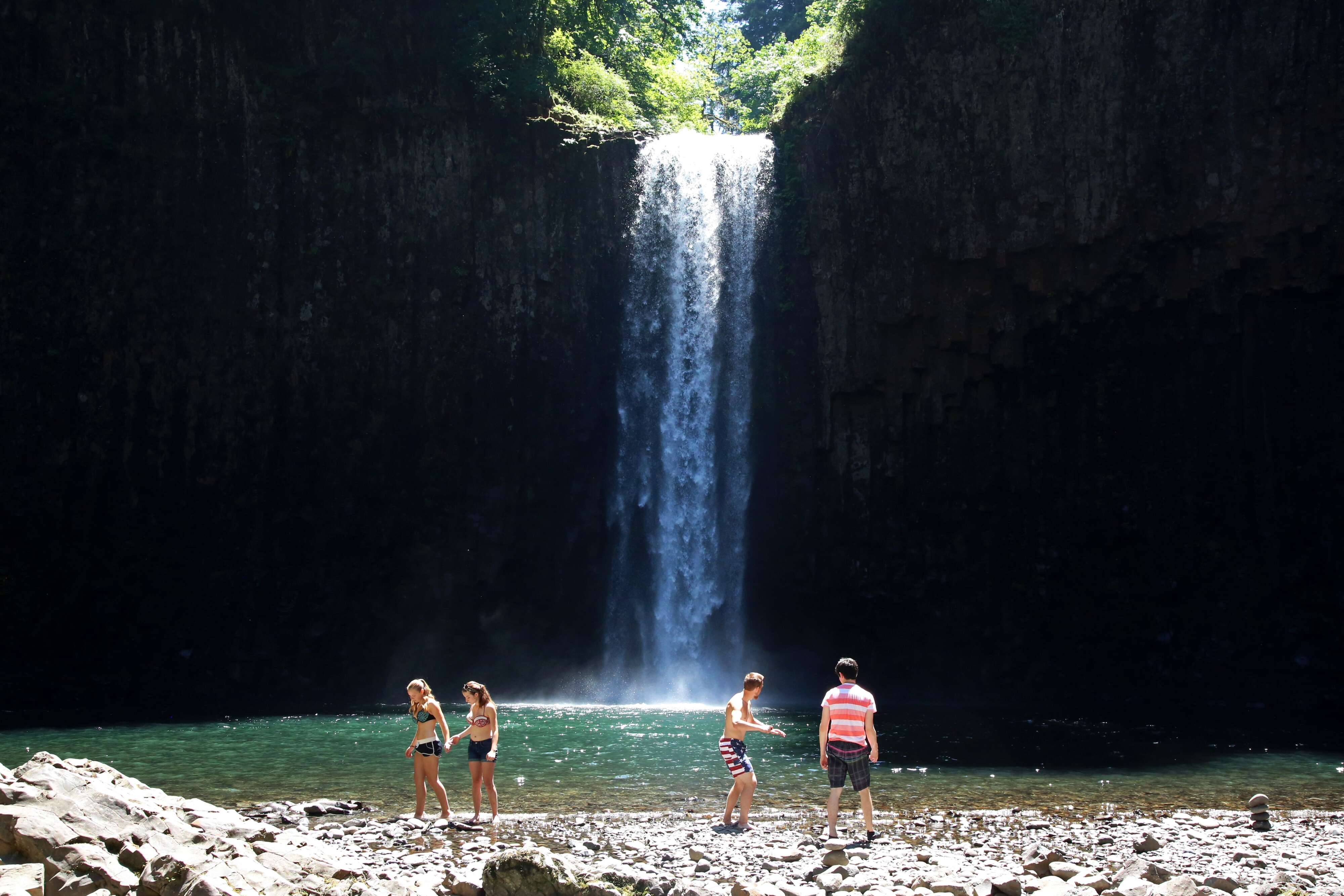 Oregon lawmakers hammer out $2 million deal to buy beloved privately ...
