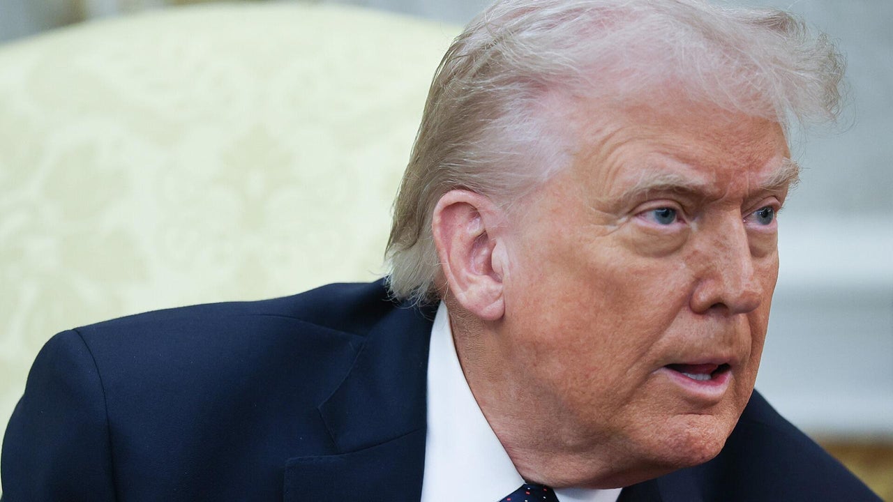 Trump announces political risk insurance for ships in Gulf