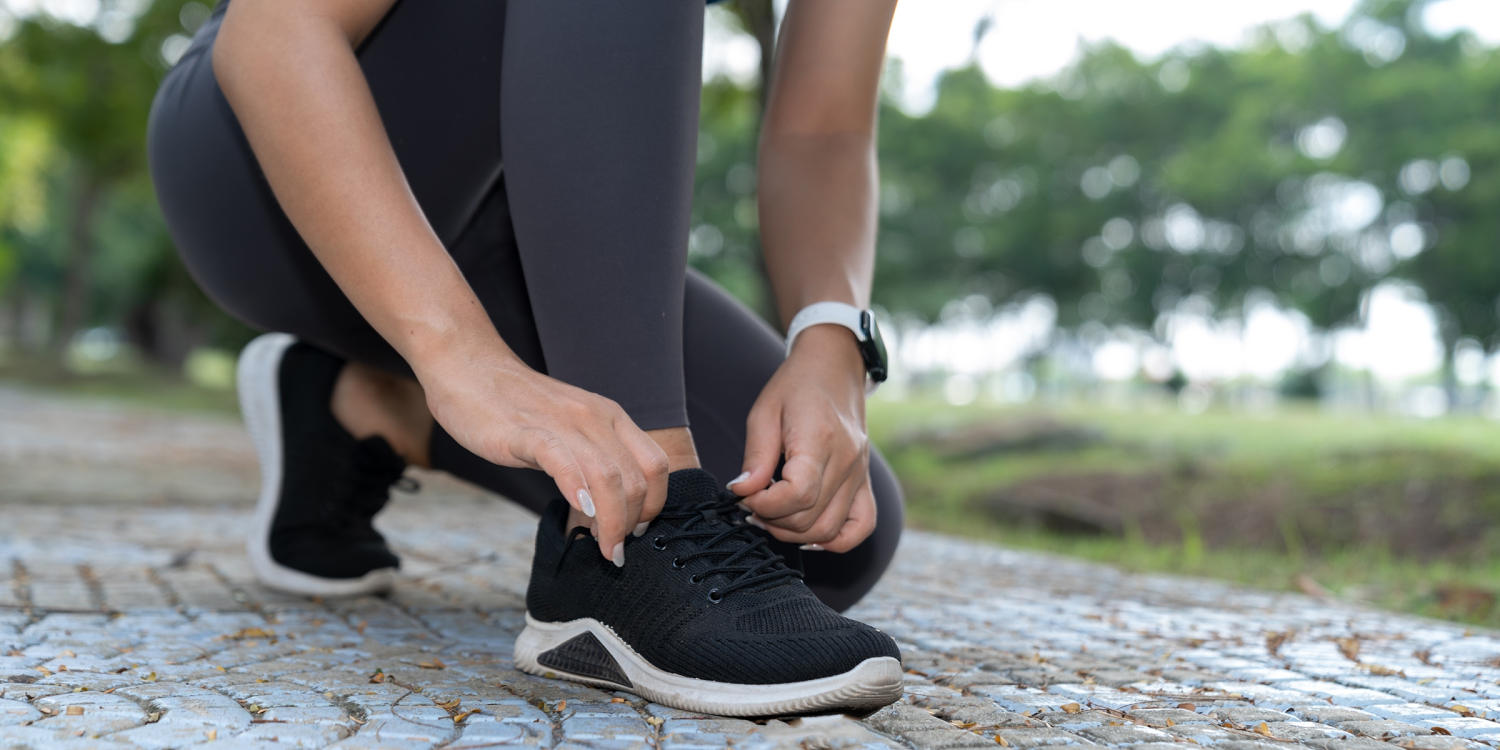 Do you need stability sneakers? Here’s how to tell, according to ...