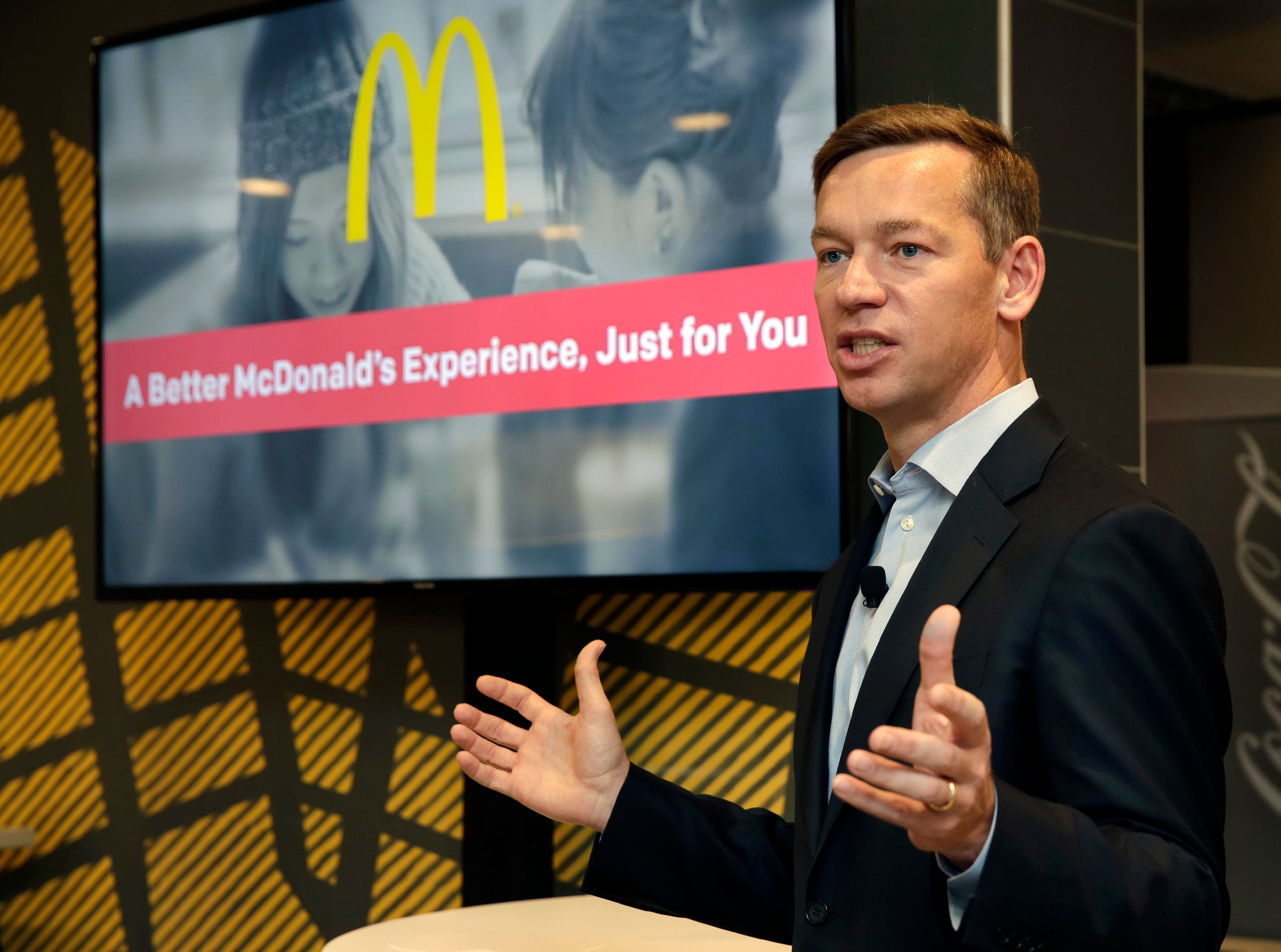 McDonald's CEO's small bite of the new 'Big Arch' shows the risk of ...