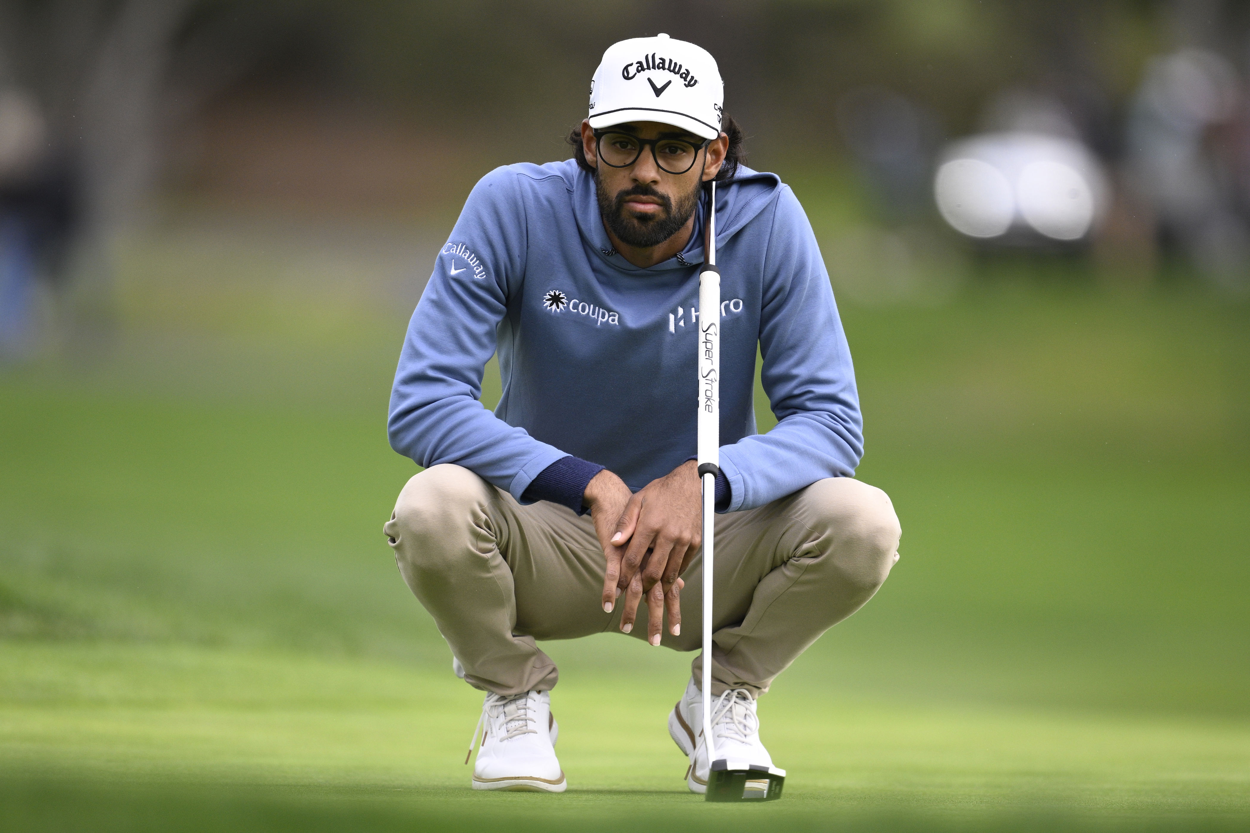 Akshay Bhatia has fascinating thoughts on deflection when putting