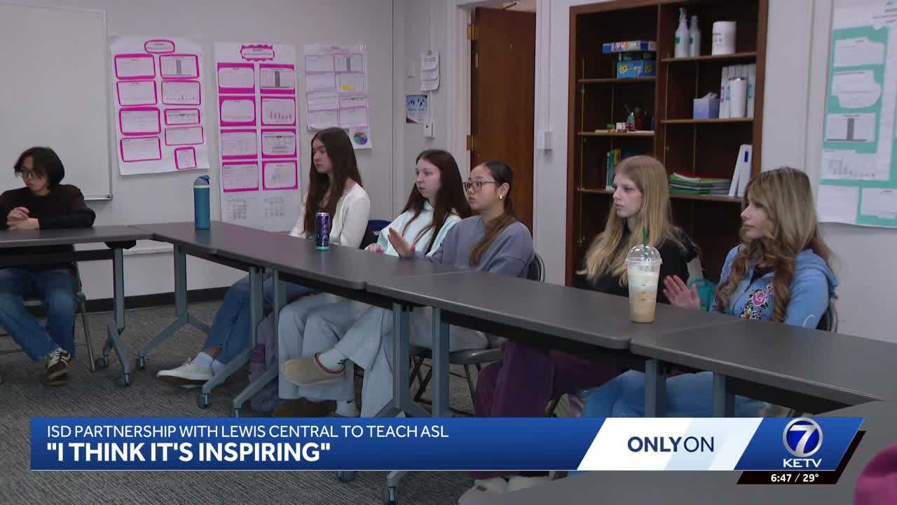Schools bridge communication gap by teaching American Sign Language
