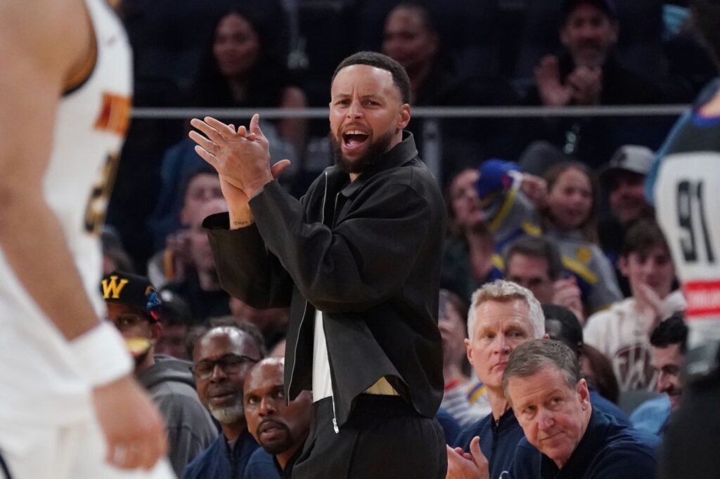 One of the best: New Warriors teammate showers Stephen Curry’s ...