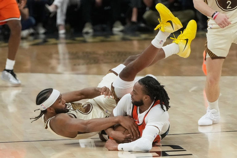Darius Garland debut a success, gives Clippers hope for the future