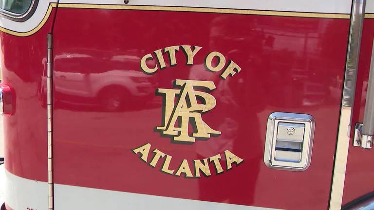 Families displaced after Campbellton Road apartment fire