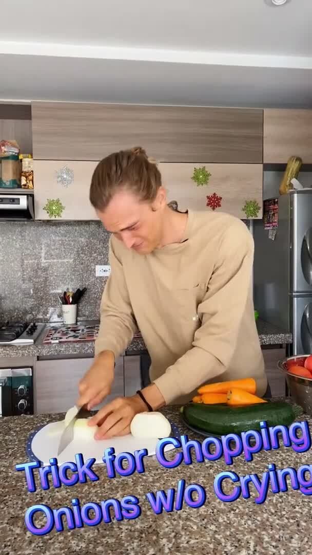 Trick to cutting onions without crying #shorts
