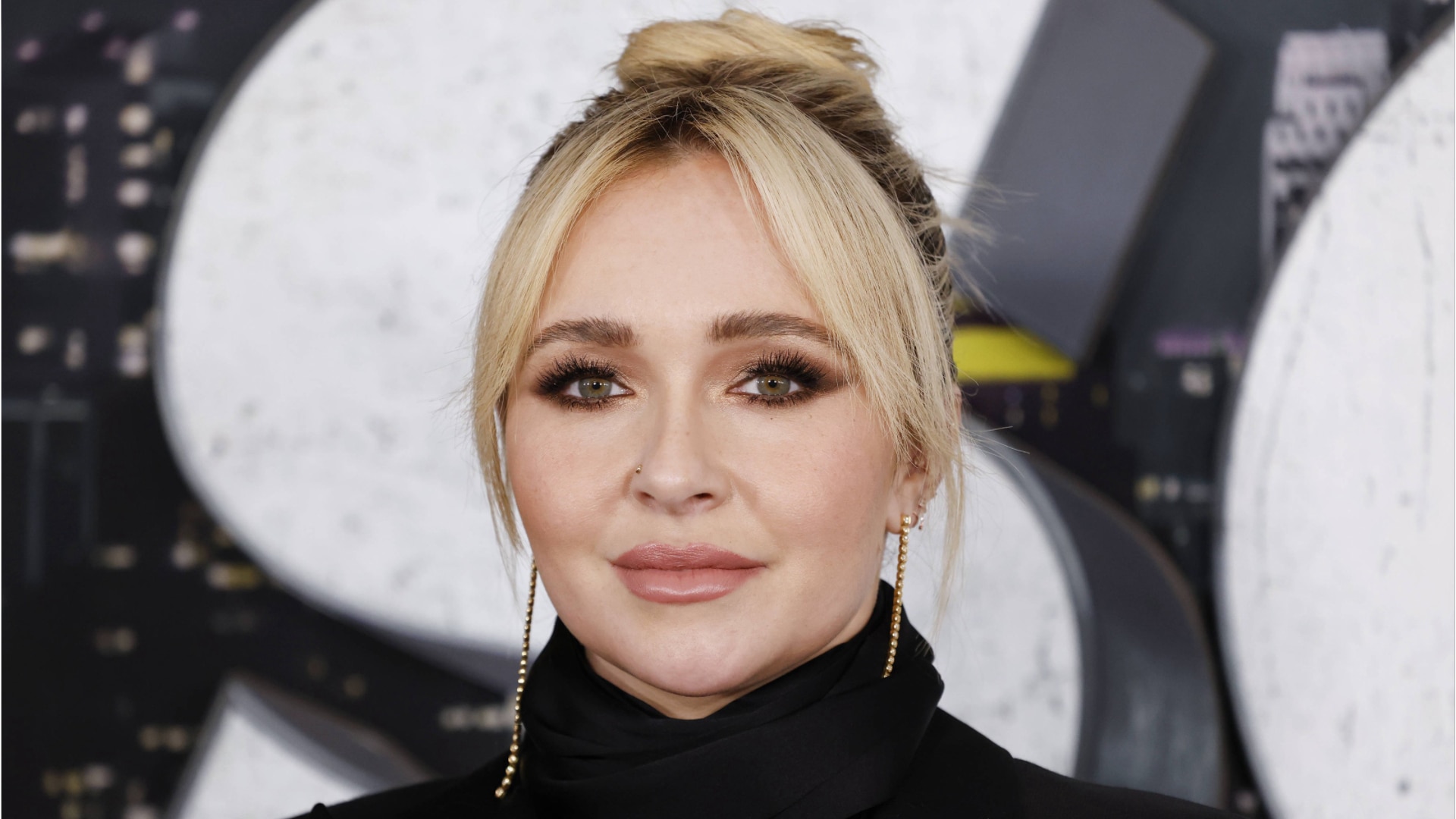 Why Hayden Panettiere was using crutches in airport outing with ex ...